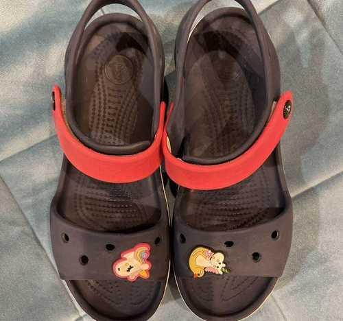 Сандалии crocs