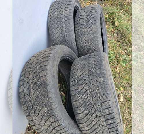 Gislaved Nord Frost 200 225/50 R17