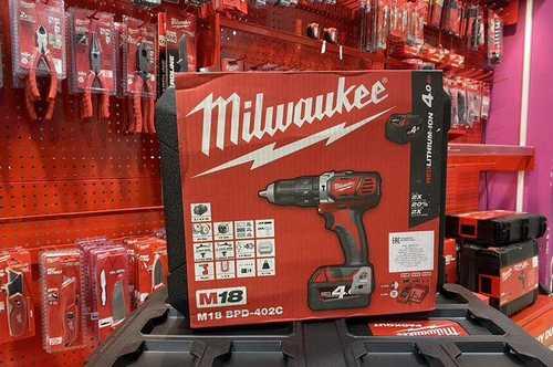 Ударная дрель-шуруповерт Milwaukee M18 BPD-402C