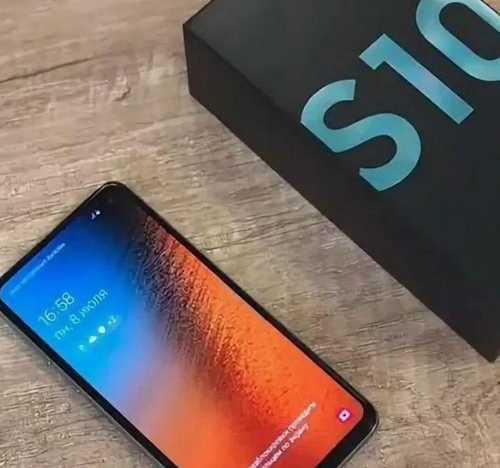 Samsung Galaxy S10, 6/128 ГБ