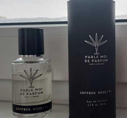 Saffron wood Parle Moi de Parfum