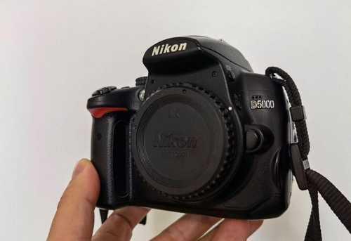 Nikon D5000 Body 14000 кадров