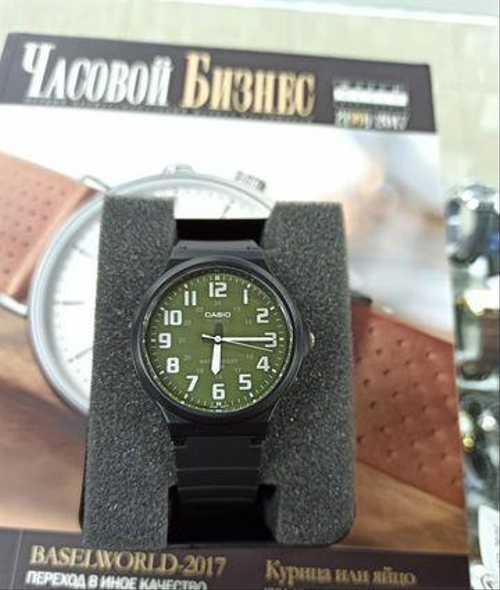 Новые оригинальные часы Casio MW-240-3B