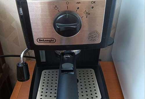 Кофеварка рожковая Delonghi EC156