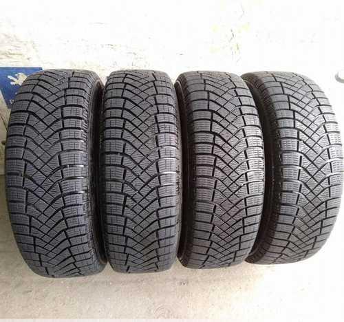 Pirelli Ice Zero FR 225/60 R18 104T