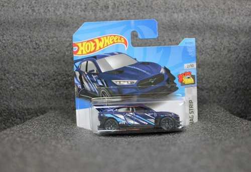 Hot wheels ford mustang mach-E 1400