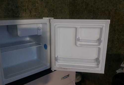 Холодильник однокамерный Hansa FM050.4