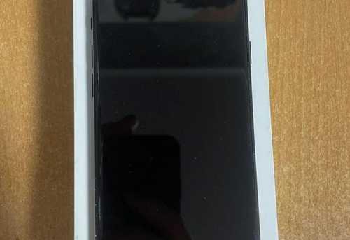 iPhone SE, 128 ГБ