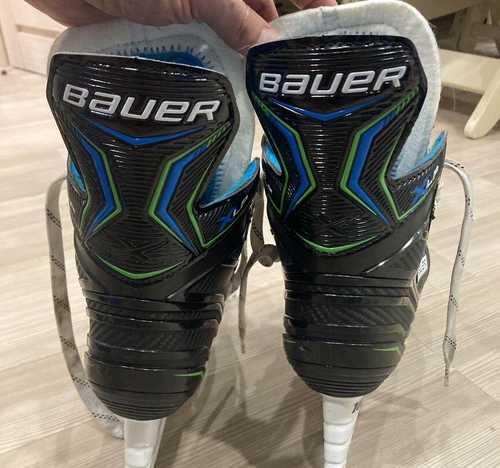 Хоккейные коньки bauer