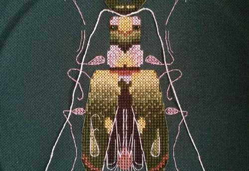 Готовая вышивка крестом"Фантазийные жуки"