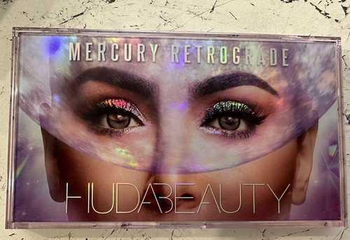 Палетка теней huda beauty