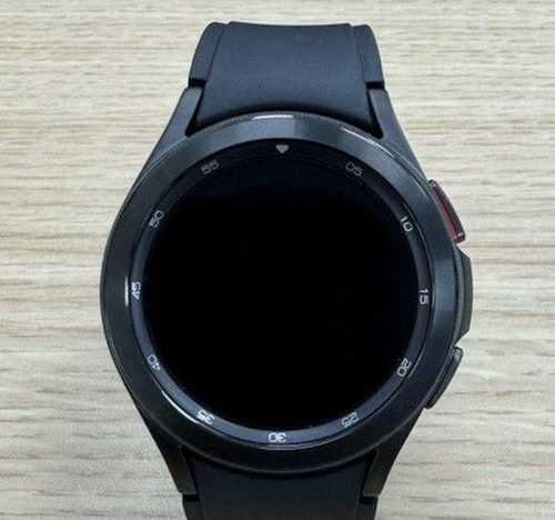 Часы Samsung Galaxy Watch 4 42mm Classic R880 черн