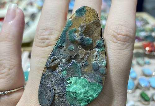 Кольцо с натуральным камнем