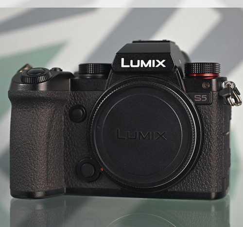 Panasonic Lumix S5 Body