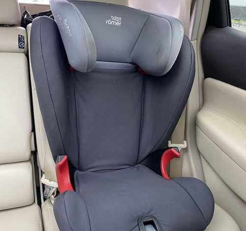 Автомобильное кресло britax romer