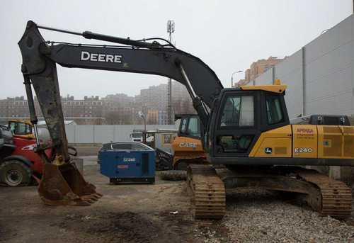 Гидромотор Редуктора хода John Deere 240