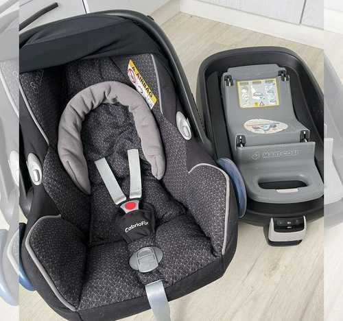 Автолюлька 0  maxi cosi cabriofix