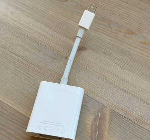 Thunderbolt to VGA адаптер Apple