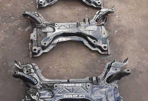 Передний подрамник Peugeot 308