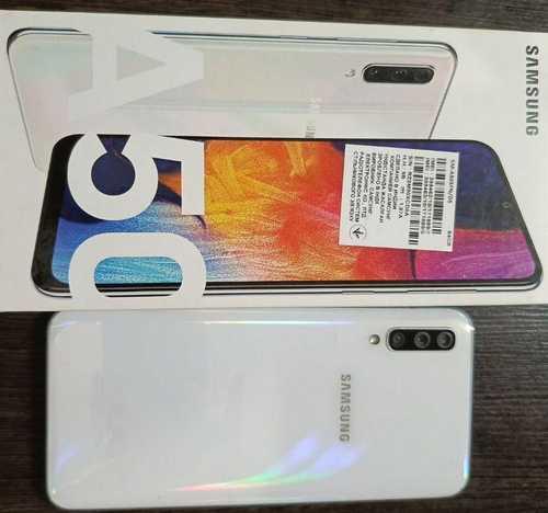 Samsung Galaxy A50, 4/64 ГБ