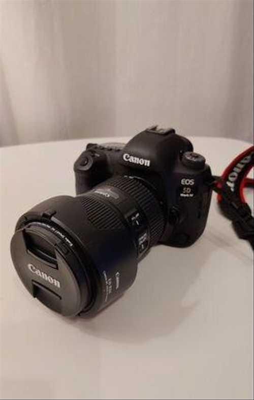 Canon 5 D Mark IV + Canon EF 24-105mm f/4L IS II U