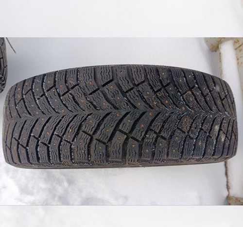 Michelin X-Ice North 4 205/55 R16 94T