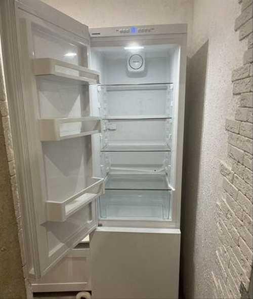 Неисправный холодильник liebherr 4813