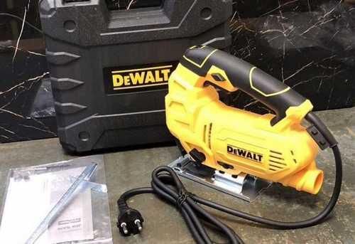 Электро лобзик dewalt 1180Вт с лазером