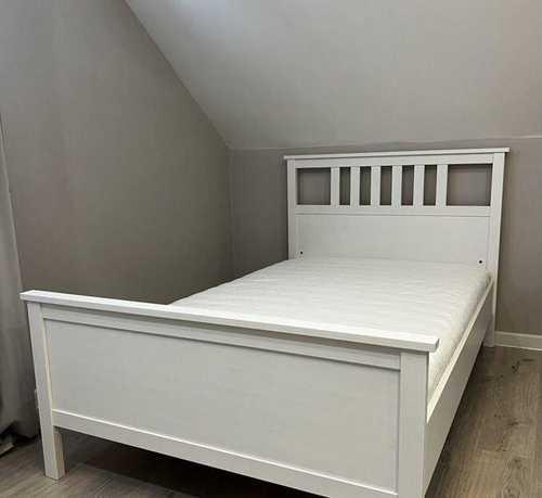 Кровать IKEA Хемнес