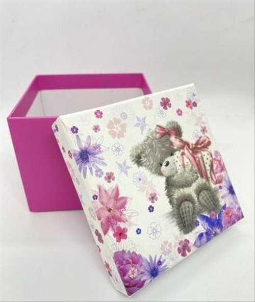 Короька подарочная картон 12х12см Мишка на розовом