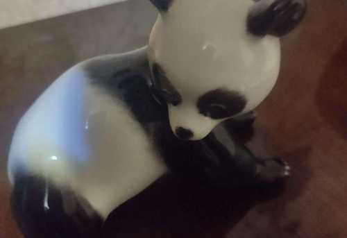 Фарфоровые статуэтки панда