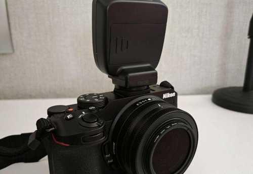 Беззеркальный фотоаппарат Nikon Z30 + вспышка