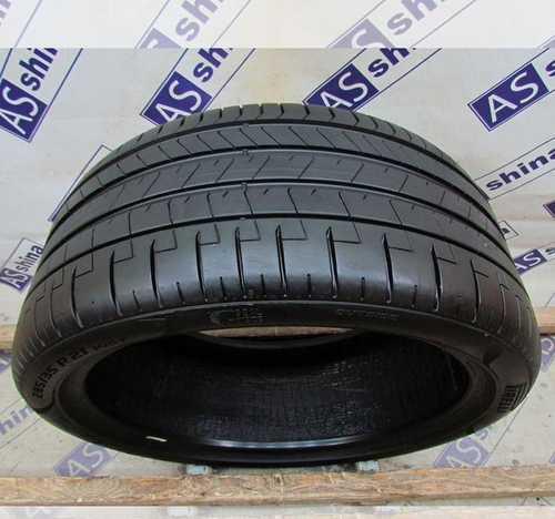 Pirelli P Zero PZ4 285/35 R21 102Q