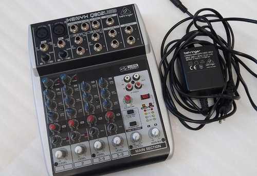 Микшерный пульт Behringer xenyx Q802usb