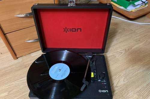 Виниловый проигрыватель ION Audio Vynil Motion