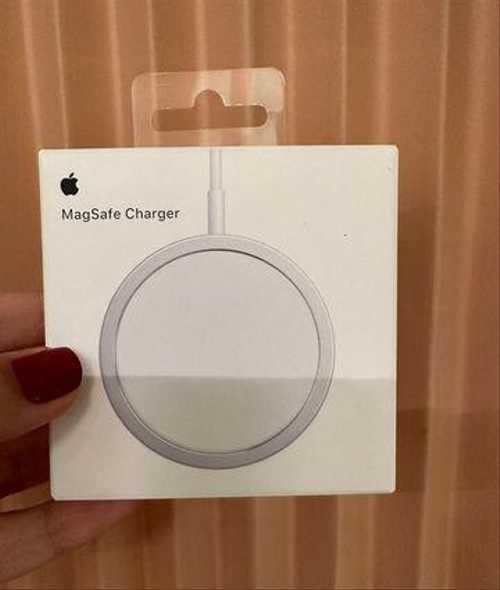 Беспроводное зарядное устройство apple Mag Safe