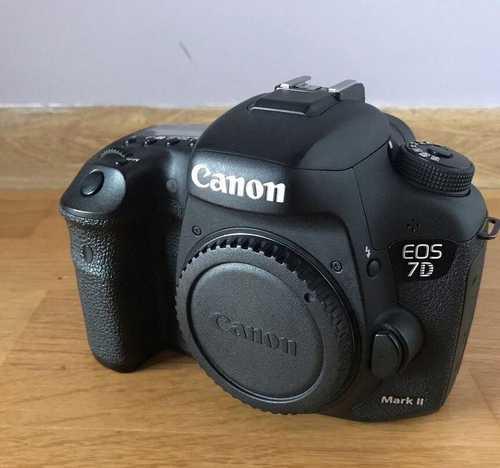 Canon 7d mark ii body (пробег 19 тыс)