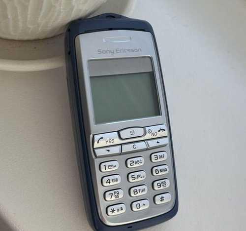 Sony Ericsson T600.