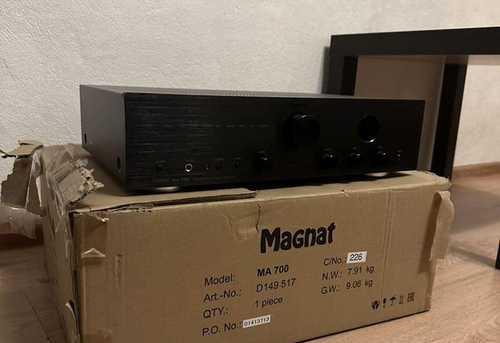 Стерео усилитель Magnat MA 700 Black