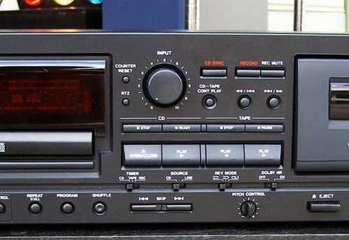 Студийный рекордер/проигрыватель tascam CD-A700