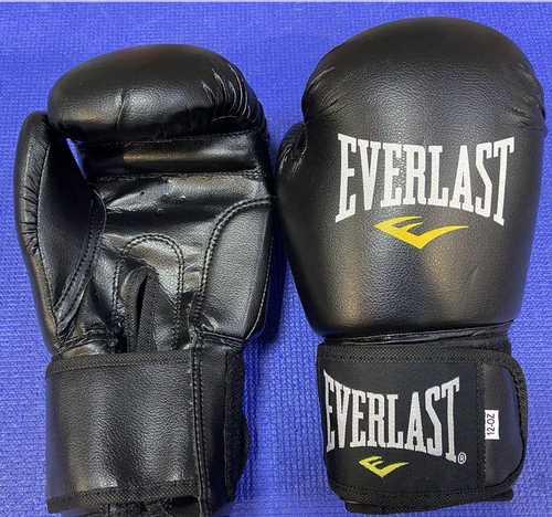 Перчатки боксерские Everlast 12унц черные