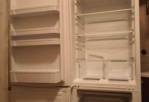 Холодильник бу Indesit