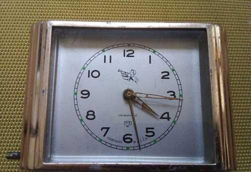 Будильник часы Пионер 11 камней 2й мчз