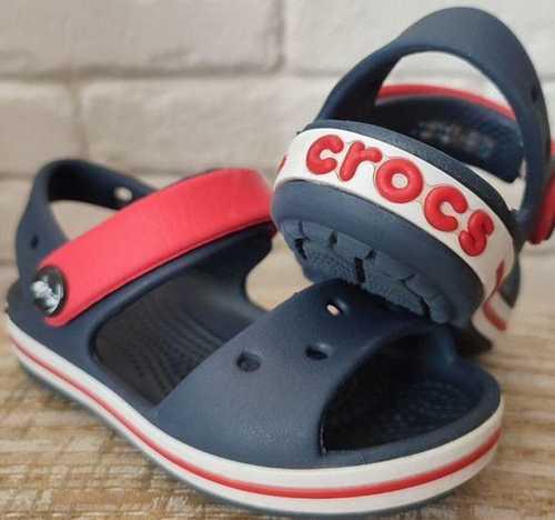 Сандалии crocs детские