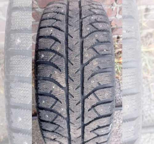 Bridgestone Ice Cruiser 7000 215/60 R17 100T