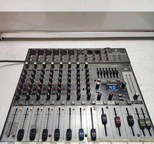 Микшерный пульт behringer xenyx 1222fx