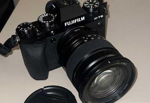 Фотоаппарат Fujifilm XT5 + объектив 16-80 мм