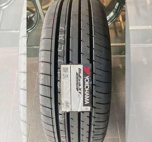 Yokohama BluEarth-XT AE61 235/65 R17 108V