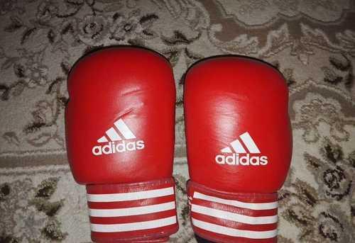 Боксерские перчатки 14 oz adidas