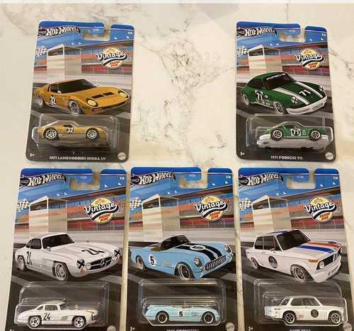 Hot wheels premium vintage racing club